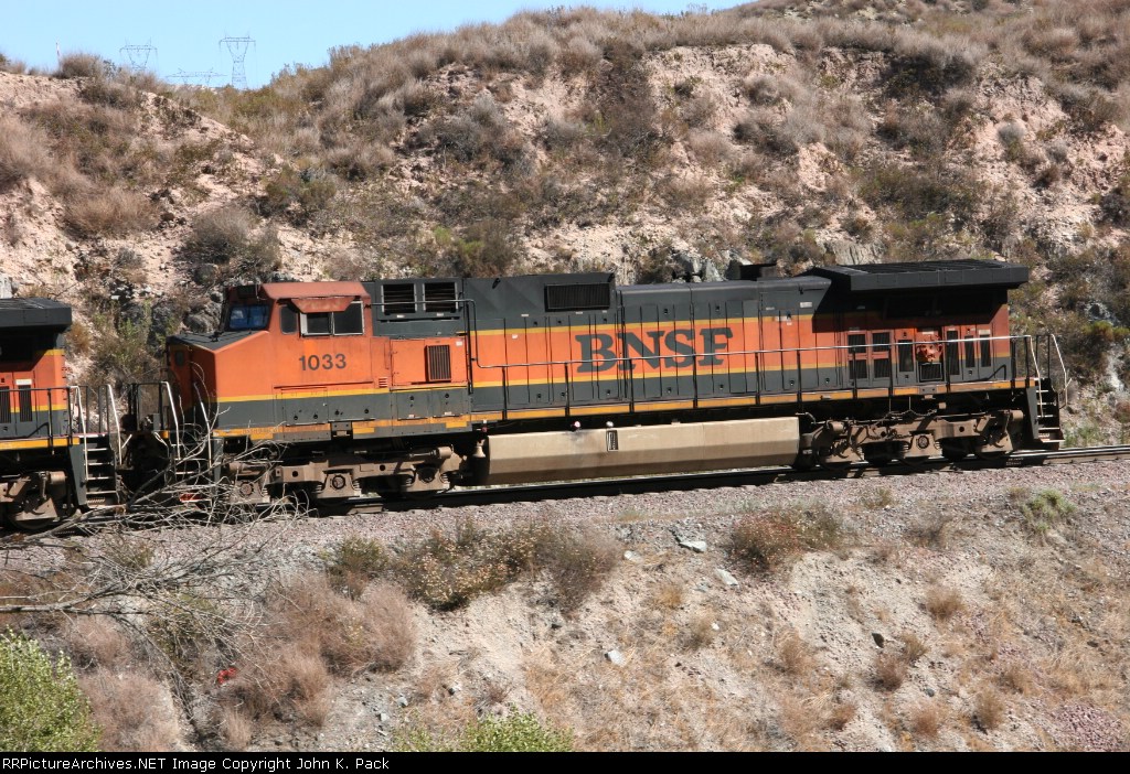BNSF 1033